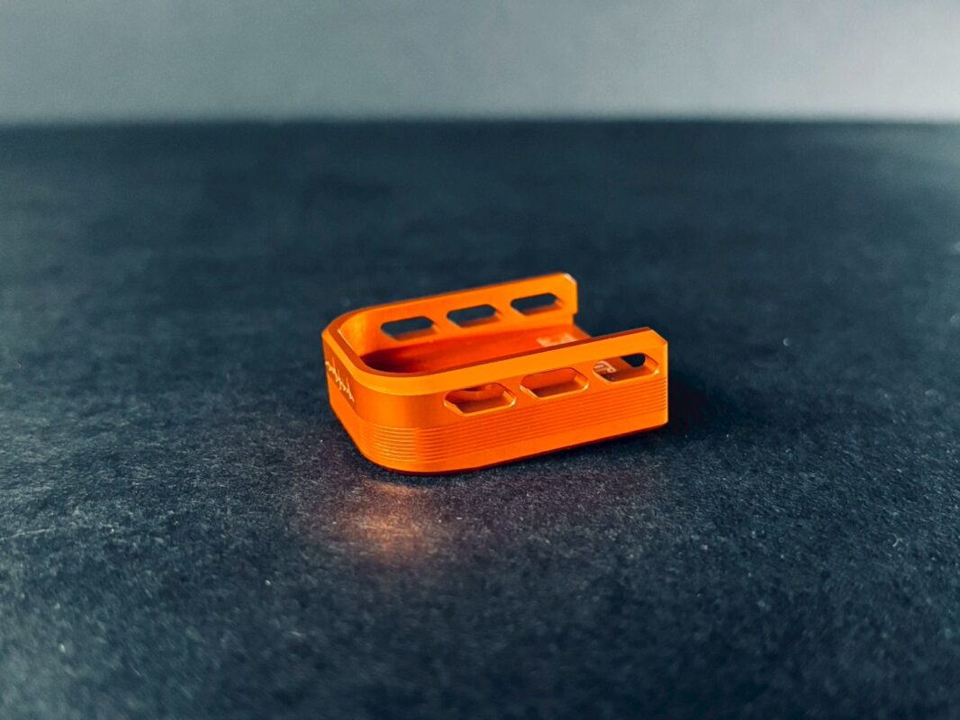 5.1 Magazine Base Type “B” – Dr.Black