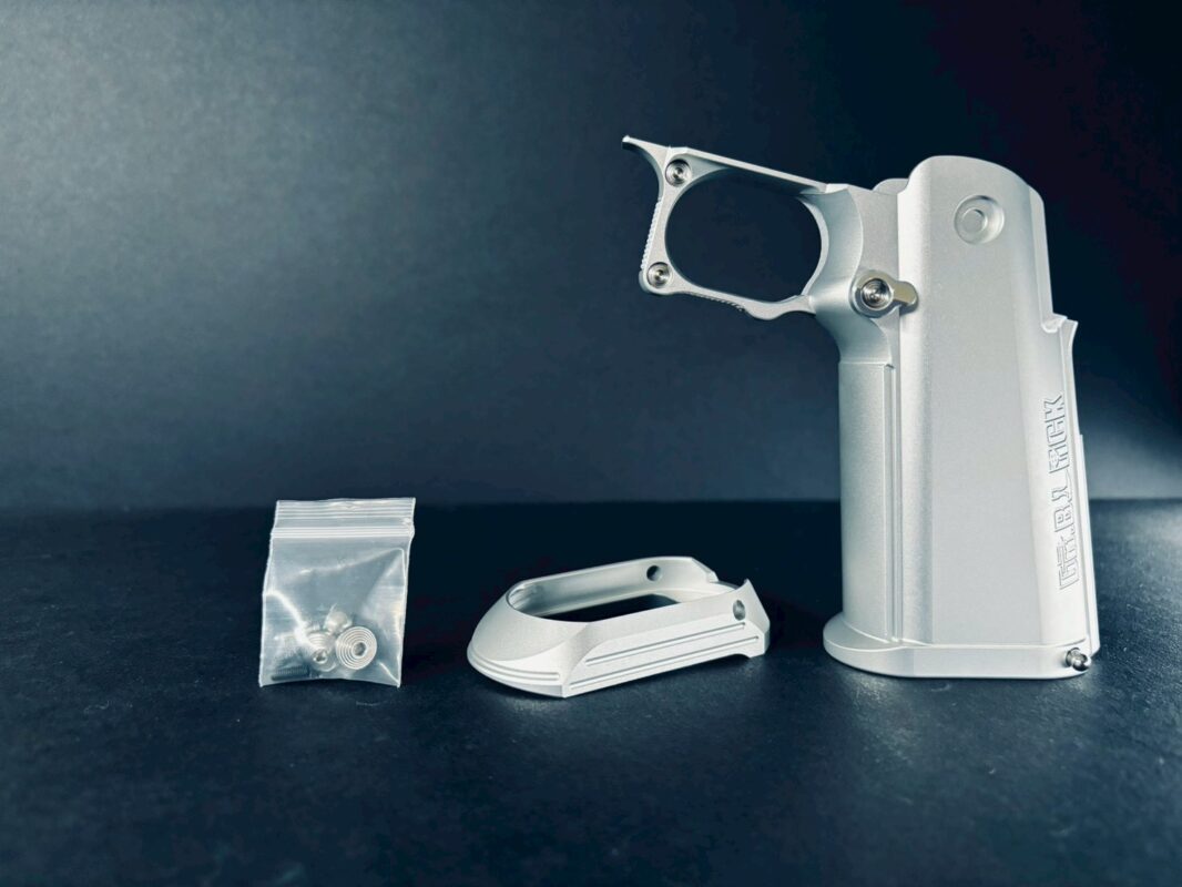 Limited Aluminum Grip Type “Clean” – Dr.Black